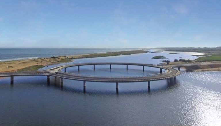 El Puente Circular sobre la Laguna Garzón - Diario La R