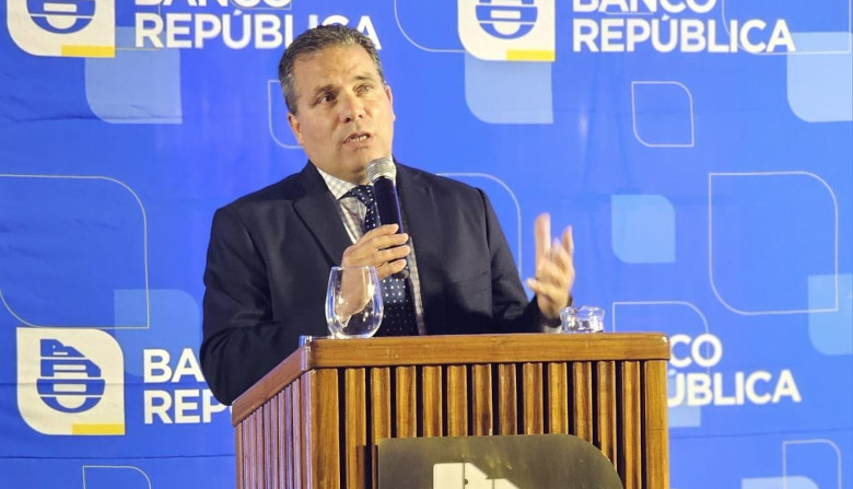 BROU y MASTERCARD presentaron el Trophy Tour de la Copa América ...