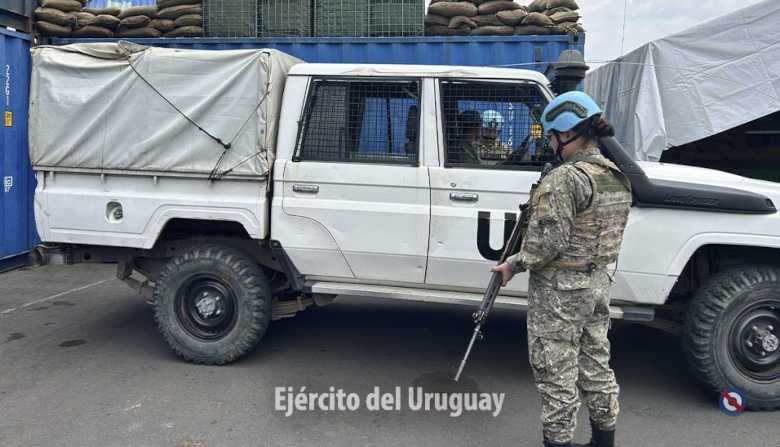 Contingente uruguayo custodia en la Base Logística de la MONUSCO ...
